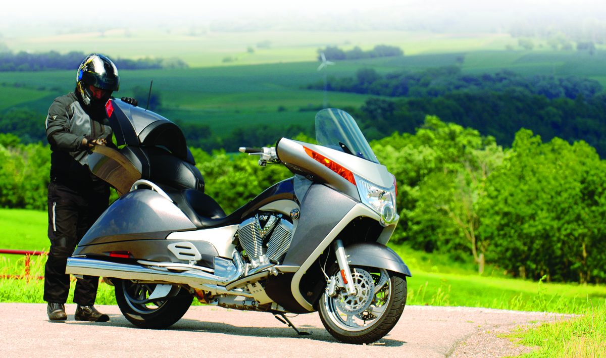 2008 Victory Vision | Road Test Review | Rider Magazine