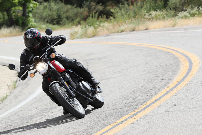 2017 Yamaha SCR950 - First Ride Review | Rider Magazine