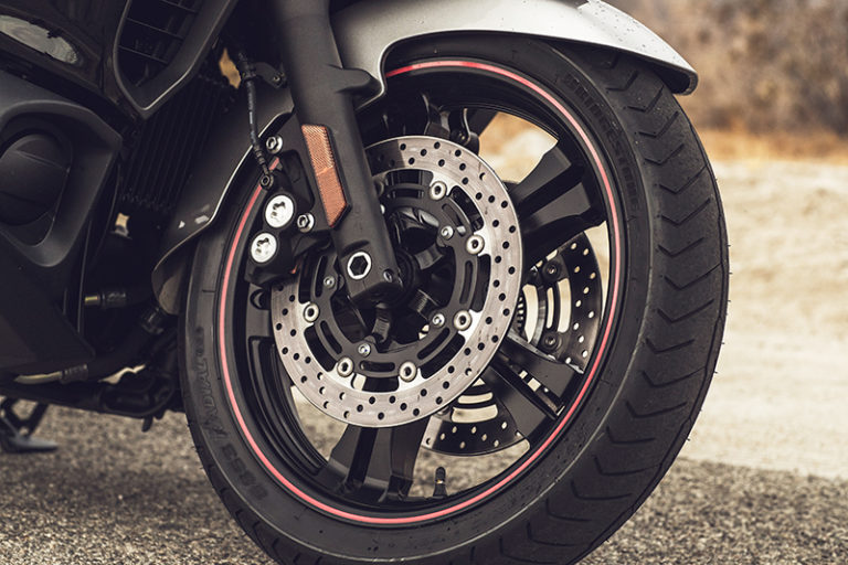 2018 Yamaha Star Eluder | First Ride Review | Rider Magazine