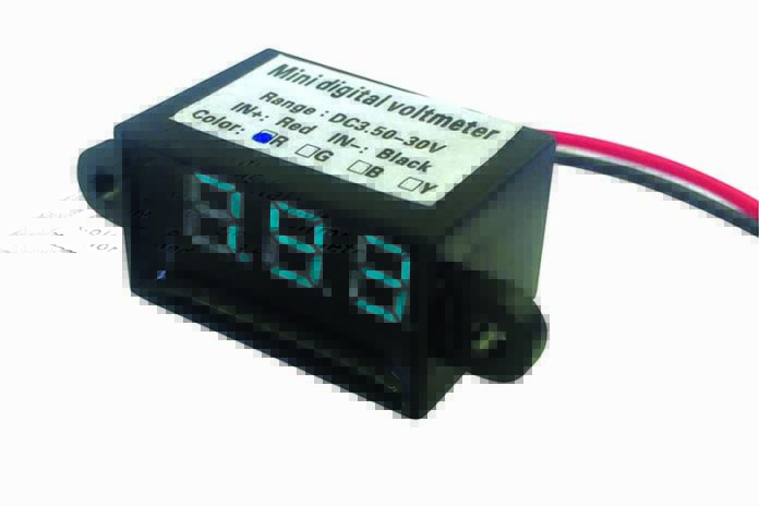 Aerostich Waterproof 12-Volt Digital Voltmeter | Gear Review | Rider ...
