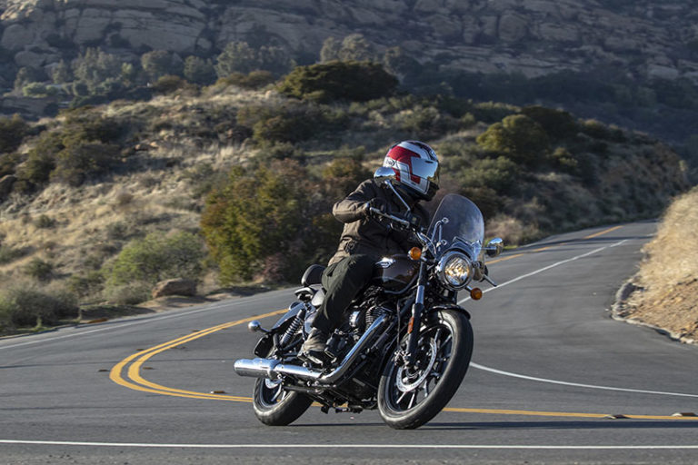 2021 Royal Enfield Meteor 350 | Road Test Review | Rider Magazine