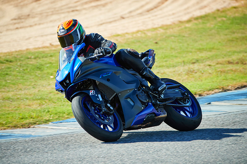 2022 Yamaha YZF-R7 | First Ride Review | Rider Magazine