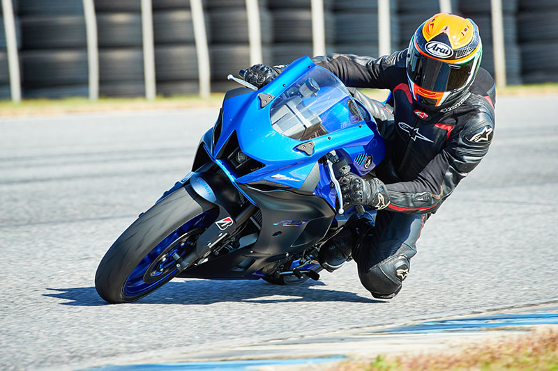 2022 Yamaha YZF-R7 | First Ride Review | Rider Magazine