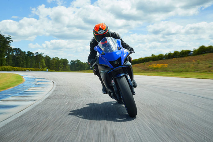2022 Yamaha YZF-R7 | First Ride Review | Rider Magazine