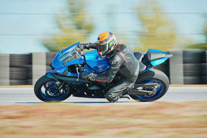 2022 Yamaha YZF-R7 | First Ride Review | Rider Magazine