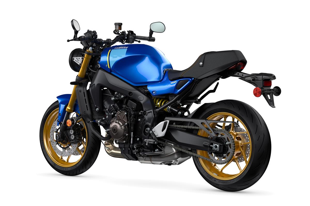 2022 Yamaha XSR900 First Look Review MyMOTORss