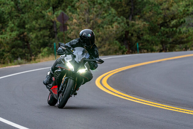 2023 CFMOTO 450SS | Recensione primo sguardo - su oggi