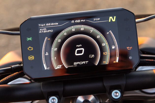 2024 CFMOTO 800NK vs. Suzuki GSX-8S | Comparison Review | Rider Magazine