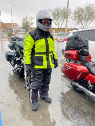 Nelson-Rigg Solo Storm Motorcycle Rainsuit Review | Gear | Rider Magazine