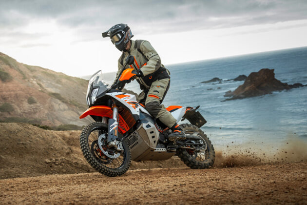 2025 KTM 890 Adventure R Preview | Rider Magazine