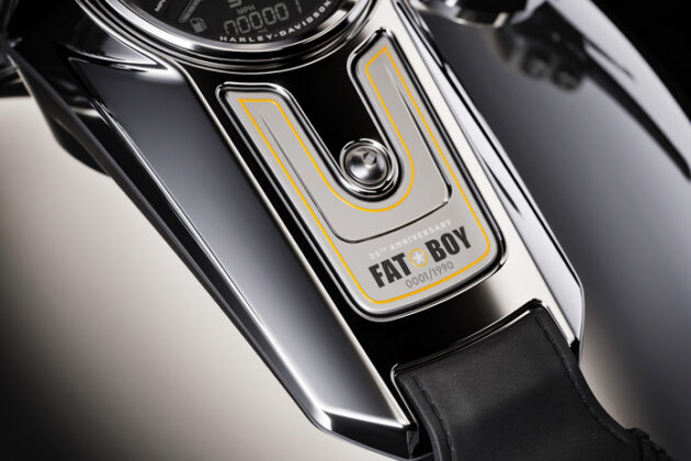 2025 Harley-Davidson Fats Boy Grey Ghost Icons Assortment Preview ...